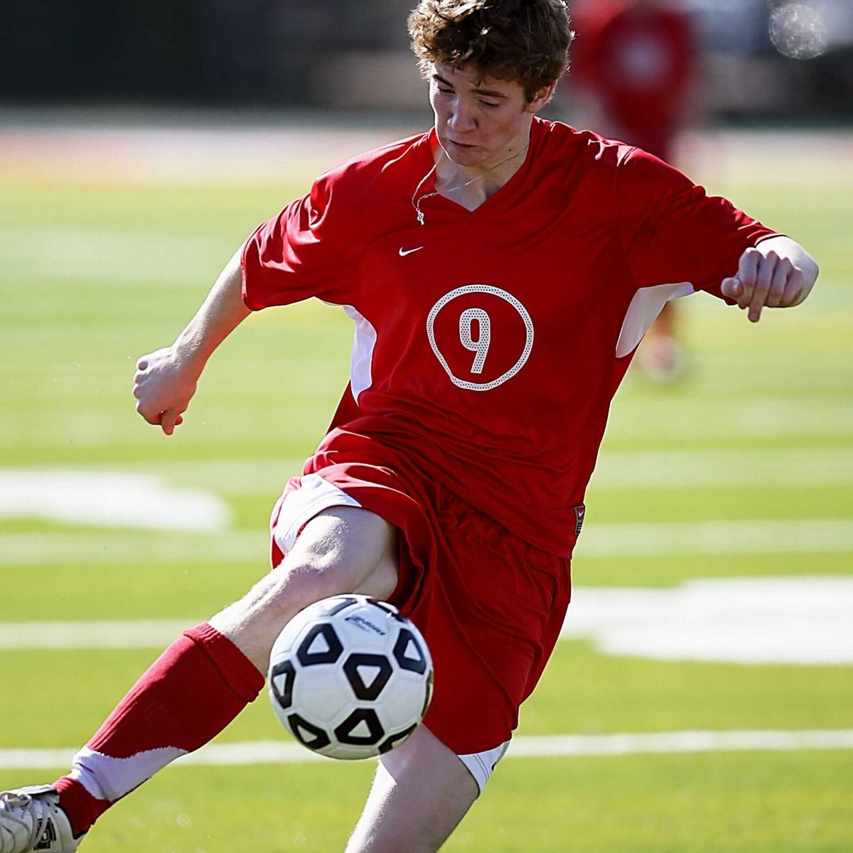 What is a Soccer Nutmeg and How to Master It – Open Goaaal USA