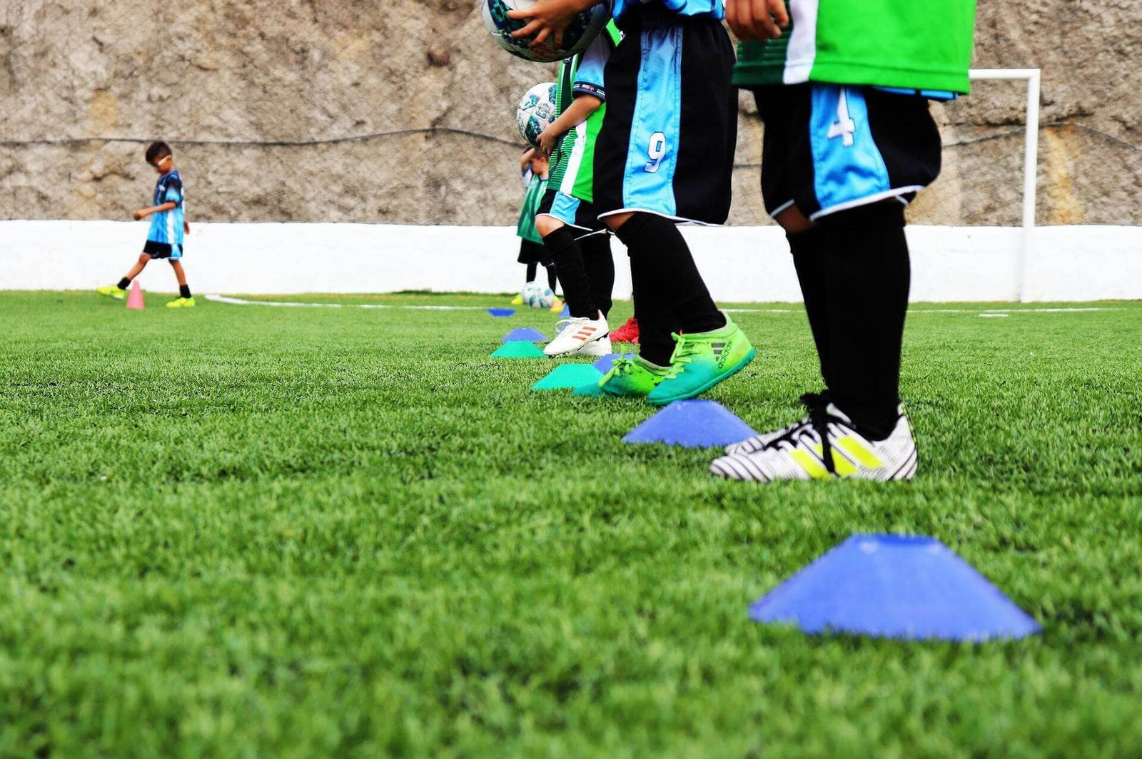 10 Soccer Warm Up Drills to Get Players Focused – Open Goaaal USA
